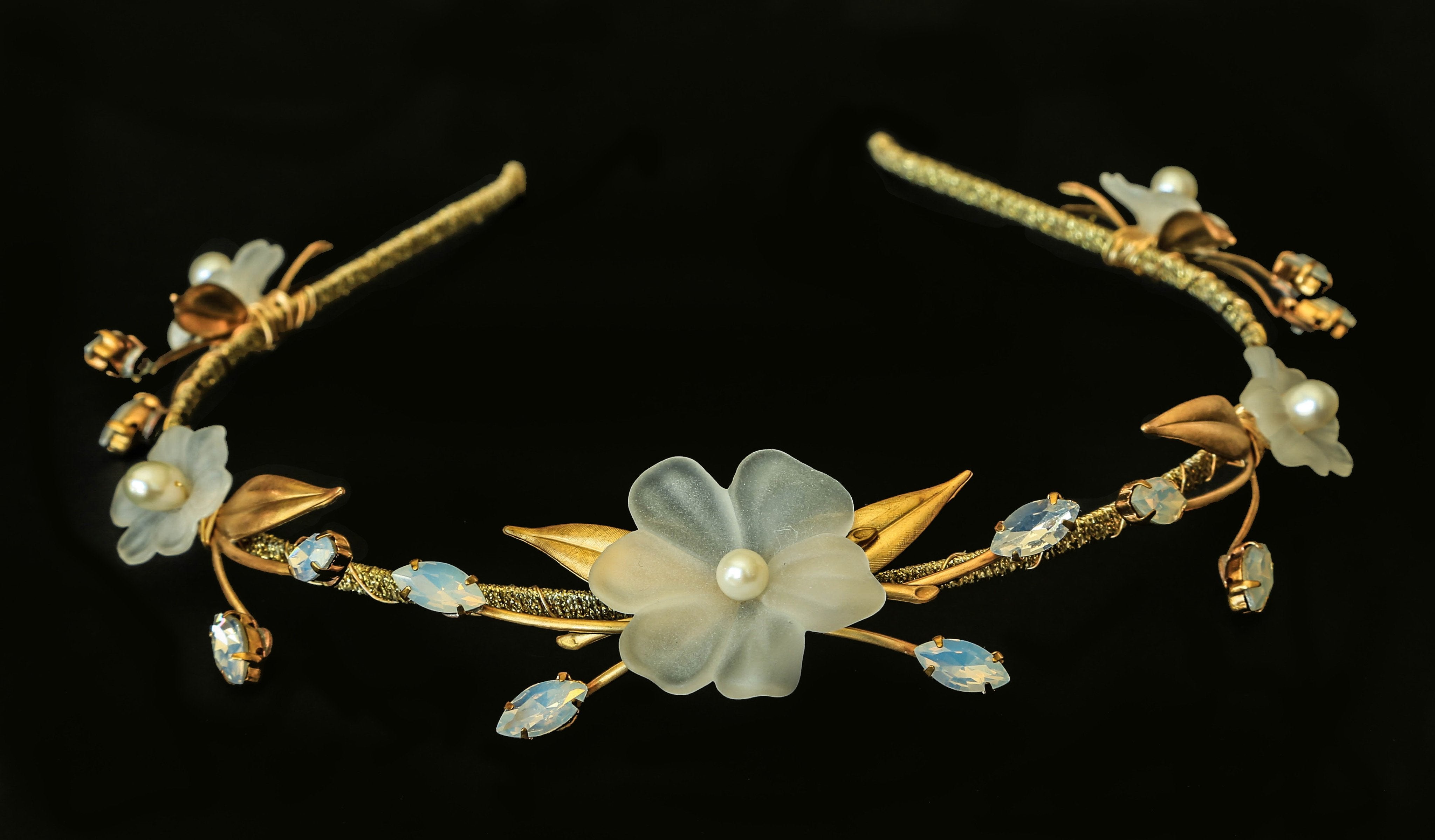 Irime Crown – The Persnickety Bride